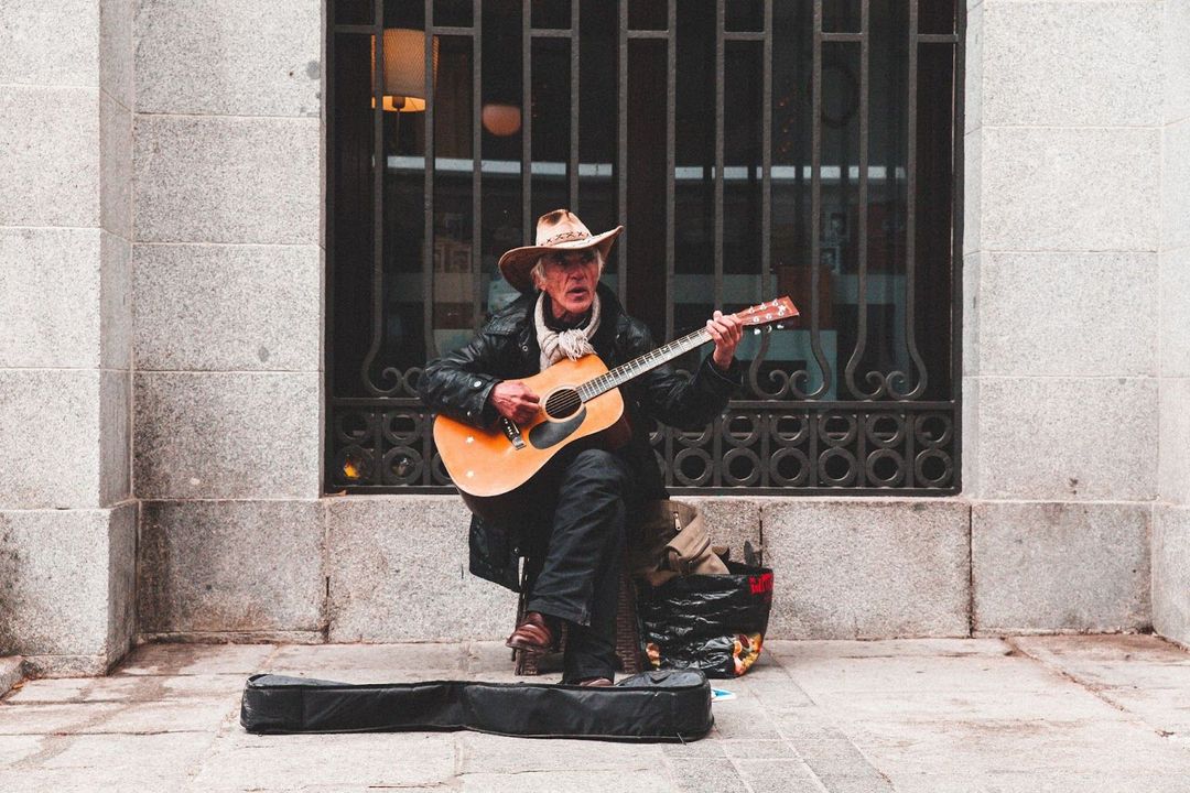 How to Write a Country Song with AI Lyrics Generator